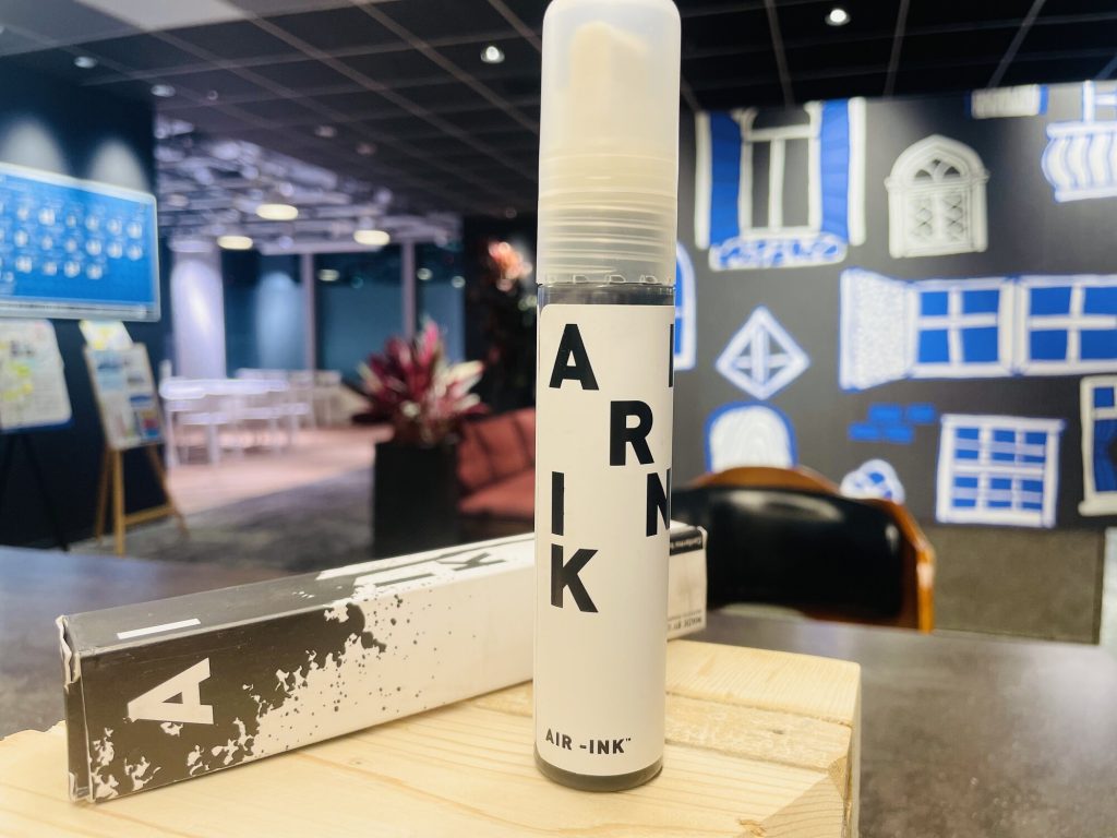 サステナブルワークスタイルラボの展示品紹介【Air ink】 ｜ ニュース ｜ 三井不動産のシェアオフィス・レンタルオフィス・サービスオフィス